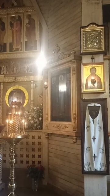 Богослужение в храме Святителя Николая в Москве