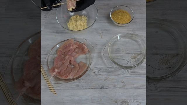 Курица в сырной панировке в микроволновой печи BBK 25MWC-990T/S-M