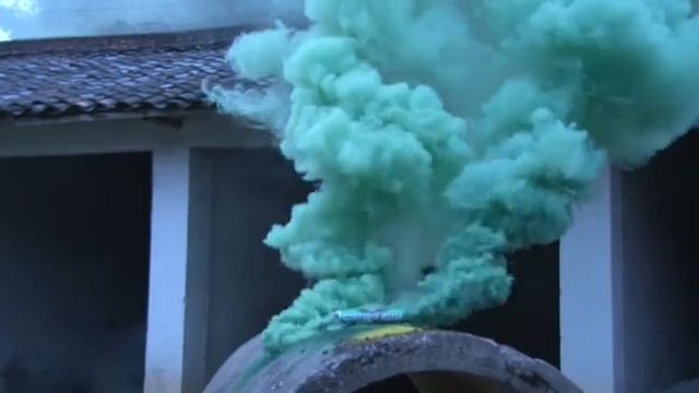 FPS033 цветной дым двойной ЗЕЛЕНЫЙ