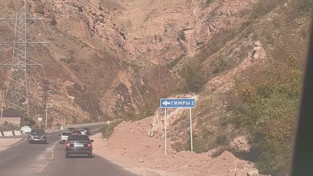 Дорога по Ава́рское Койсу́ — река в Дагестане, правая составляющая Сулака.