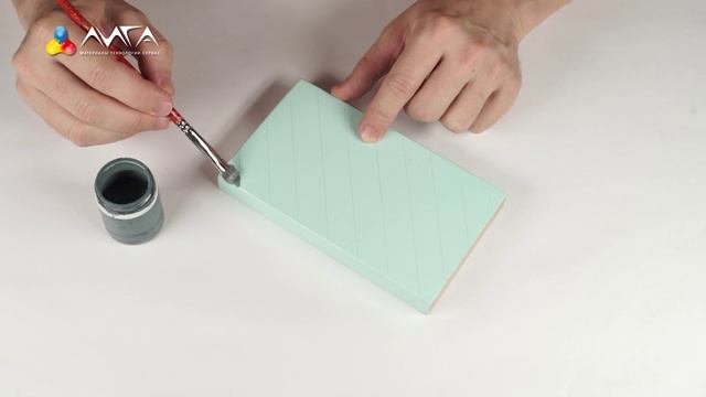 463. Отделка стен с эффектом геометрических узоров и тест на укрывистость эмали для ремонта