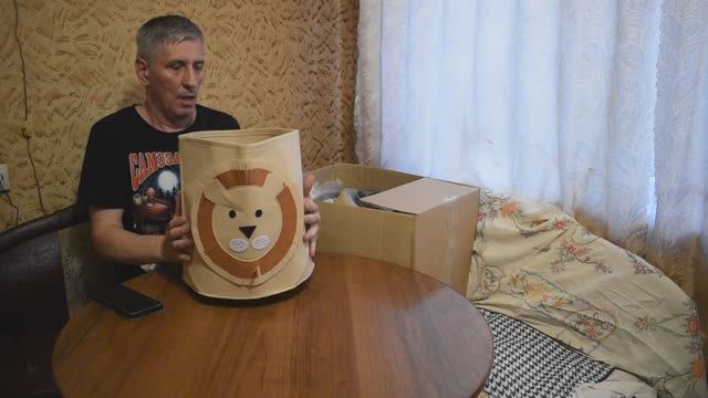 Третья коробка с паллета. Распаковка. Часть 3