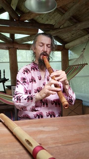 Импровизация на бамбуковой флейте сякухати.