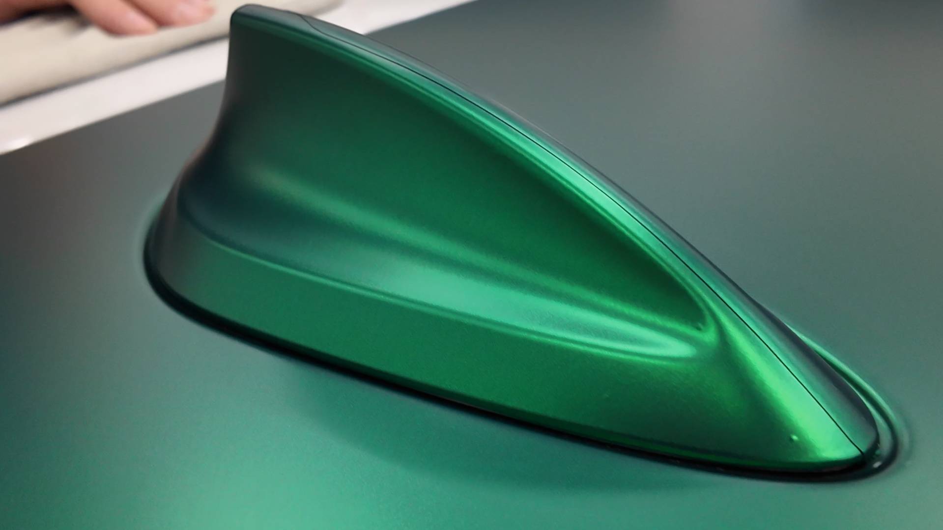 Наше ВИДЕНИЕ оклейки плавника. Разбор уникальной техники | Цветной полиуретан