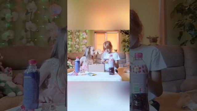 распаковка корейских сладостей