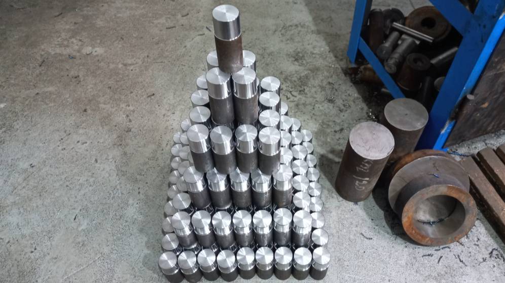 Монотонная работа токаря