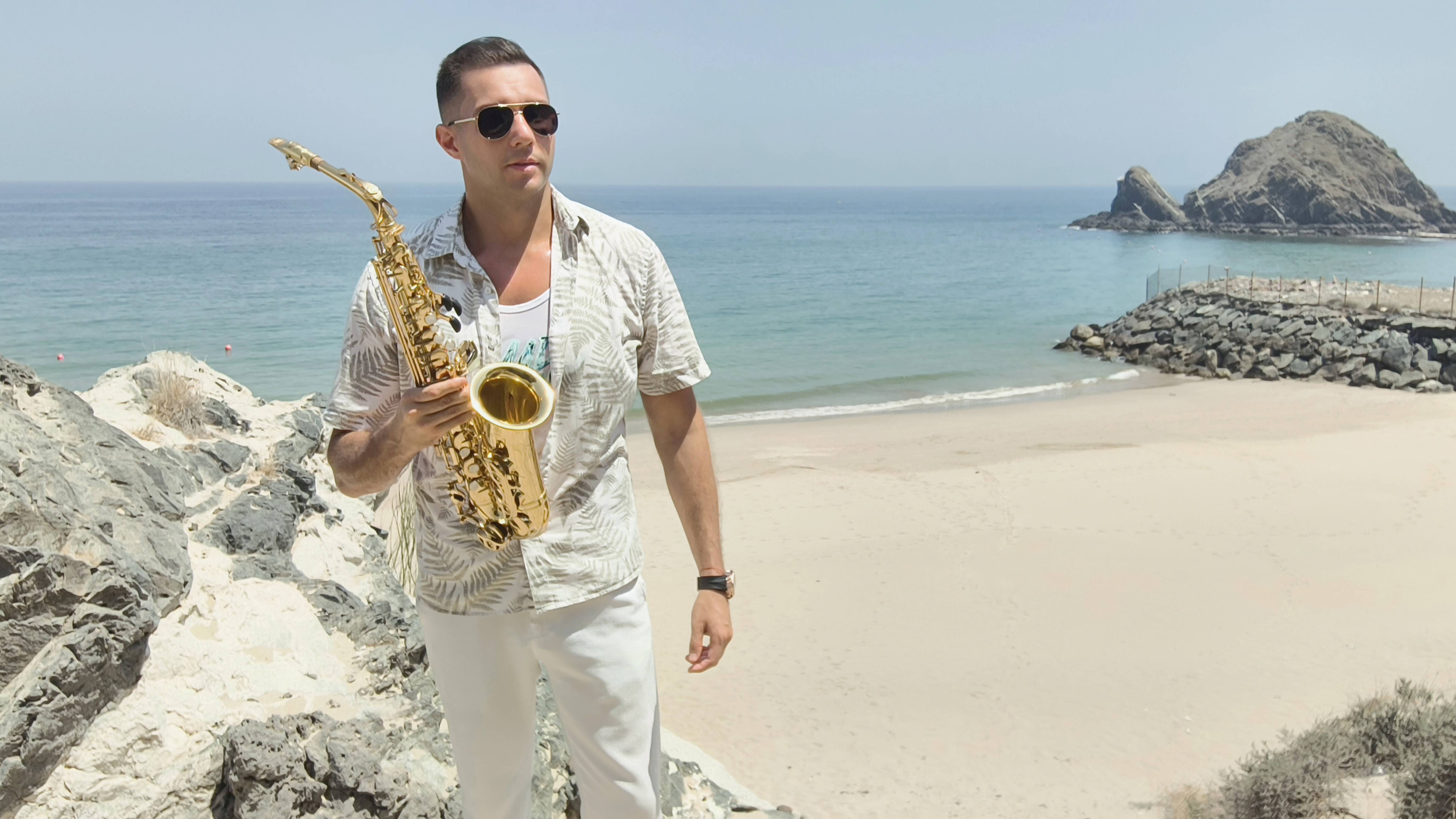 Andrew's Synthwave - Emil Fayzulin (Official Music Video)