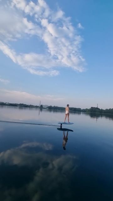 ефойл зеркальная гладь озера