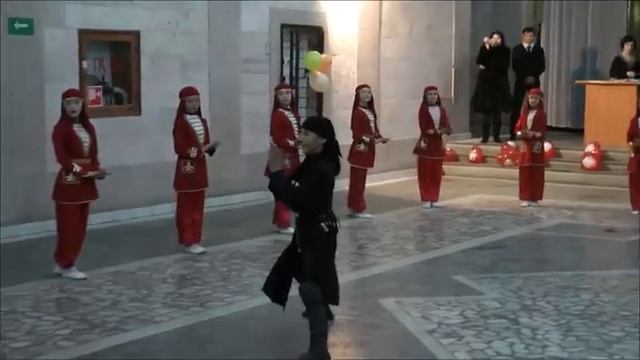 Убыхский танец - Исполняет ансамбль "Маленький джигит", 2011 год.