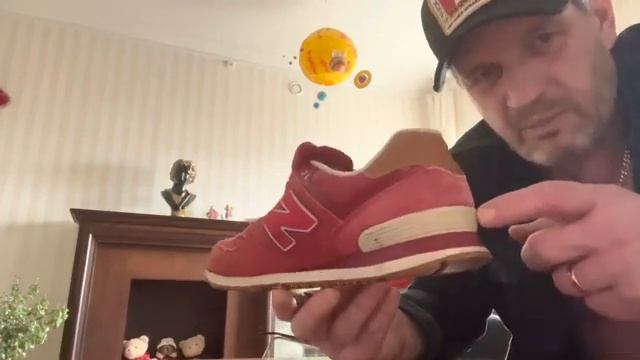 Красные New Balance 574 / Угарный обзор от Гесса