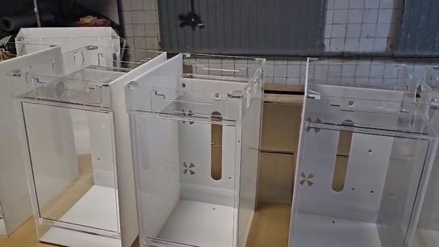 Корпуса из оргстекла, производство конструкций из прозрачного и цветного оргстекла род ваш заказ.