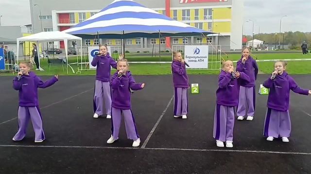 "Человек собаке друг"- вок.гр. Амадина