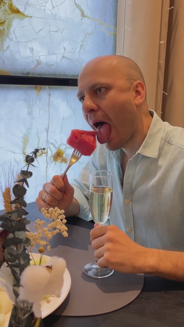 Отлизал на свидании