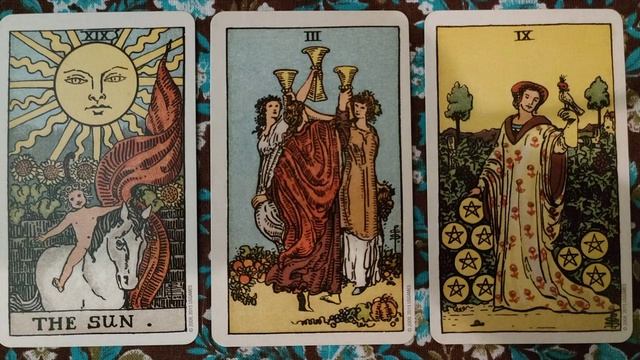 Карты Таро Уэйта. Знакомимся с сочетанием "и жили они долго и счастливо".