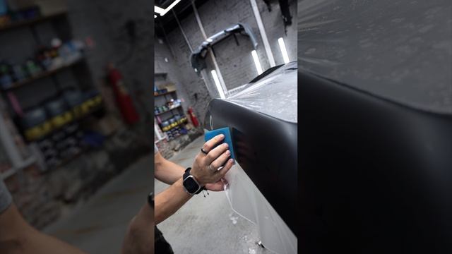 Кузовной ремонт матового Mercedes AMG GT 63S