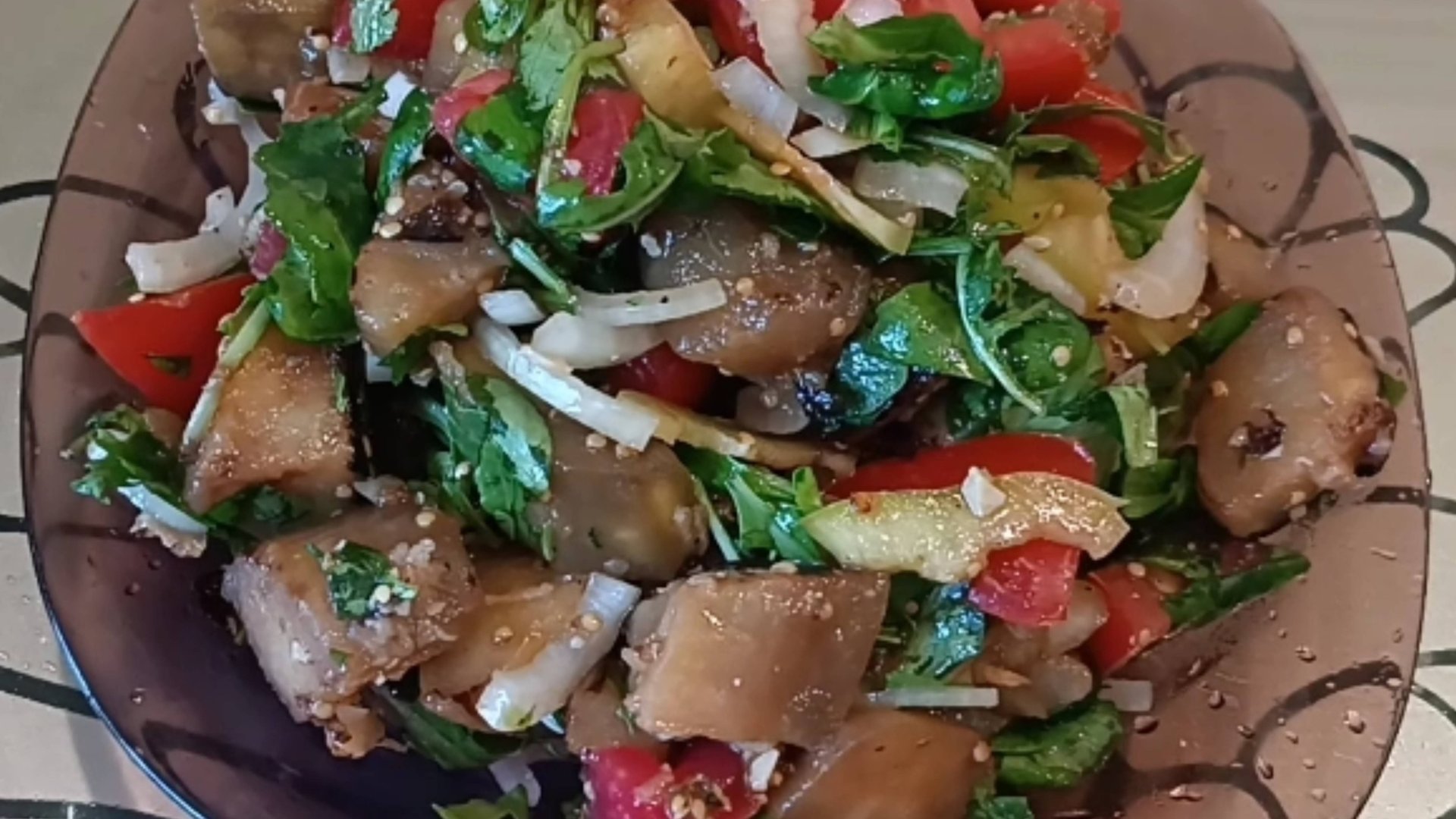 Вкусный салат из баклажанов