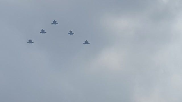 Пекин. Подготовка к параду. Пролёт авиации