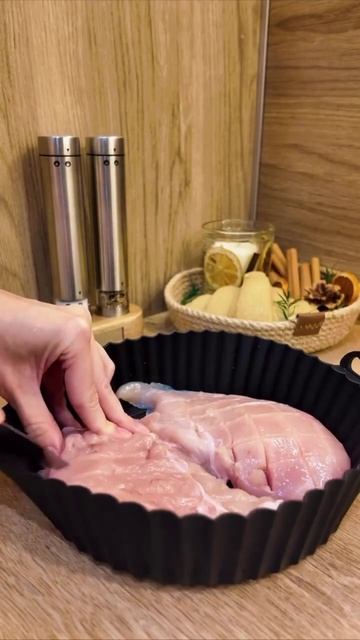 Сочная куриная грудка с медово-горчичным маринадом #рецептыдляаэрогриля #рецепты #курица #грудка