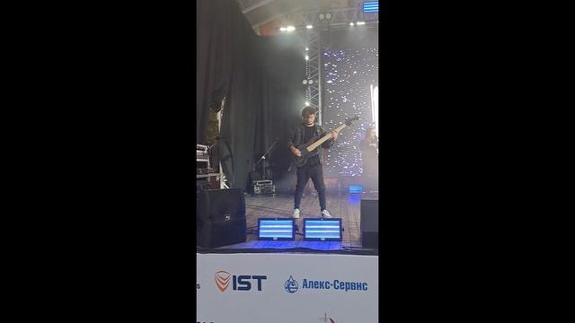 Выступление группы ШУМ на IT Fest Oren + Merge 2025