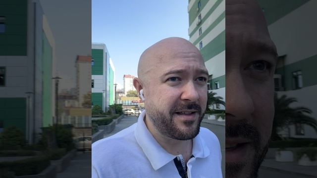 Повелительница тьмы и стакан воды.