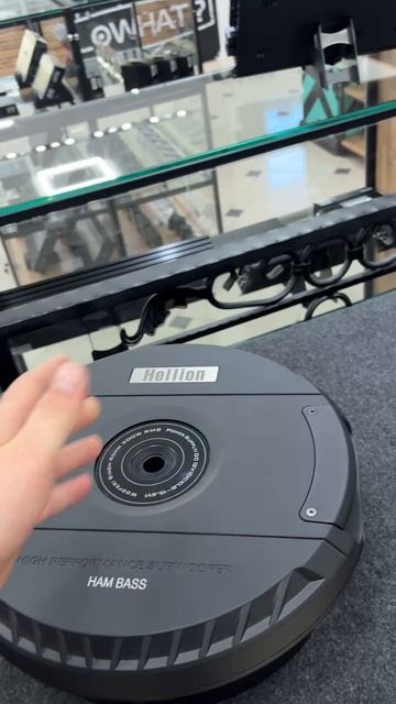 Усилитель в нишу запасного колеса