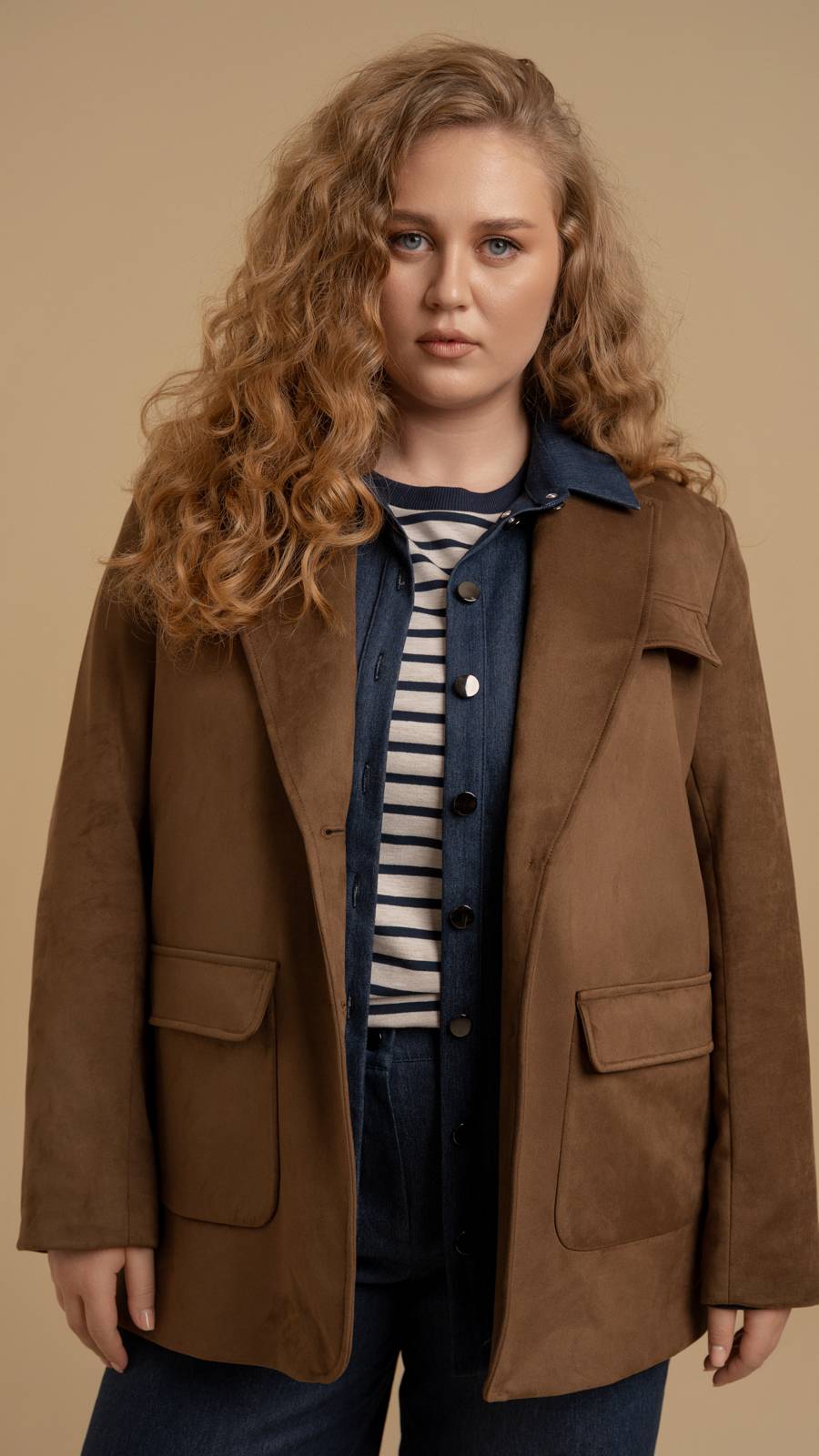 Замшевый жакет нужен этой осенью всем 🍂