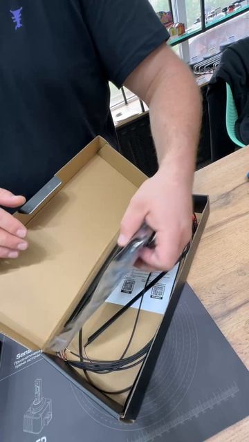 Атмосферная RGB подсветка салона автомобиля