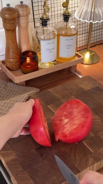 Салат с хрустящими баклажанами
#салаты #питательный #рецепты