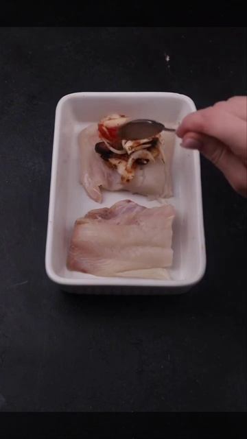 Запечённая рыба по-гречески
⏰ 20 минут
🌡️ 180 ℃ #аэрогриль #рецепты #готовимдома