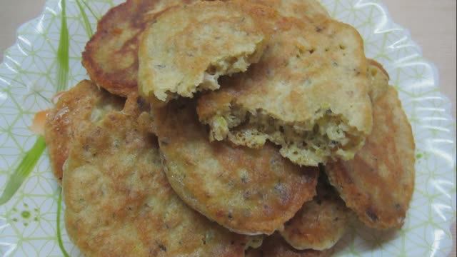 Оладушки из консервы. Быстро и просто.