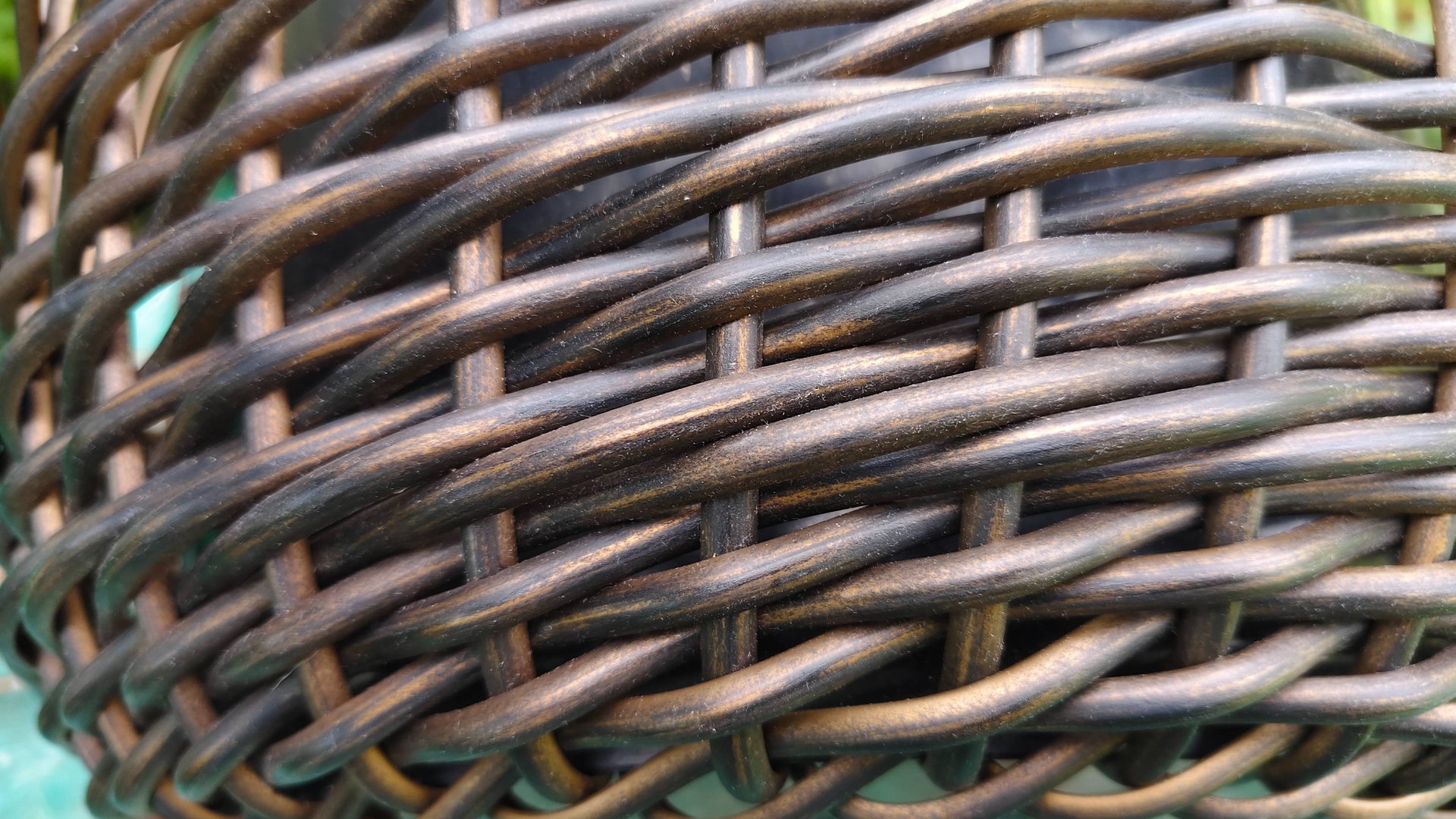 Плетение кашпо узором "трикотаж" или "обратное плетение" #ротанг #кашпоизротанга #узортрикотаж