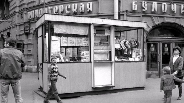 "ХРОНИКА НЕДАВНИХ ВРЕМЁН"... (Фото гр. "ПИТЕР. GENIUS LOCI"), мелодии 60-х гг. прошлого века)