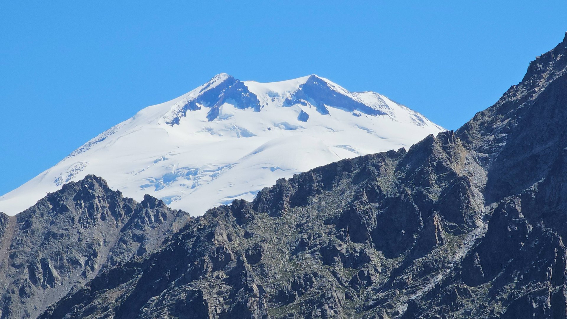 🏕️Альплагерь Узункол. Ущелье Мырды, Турьи озера, вид на Эльбрус. Треки походов 15-17.08.2025.🏕️