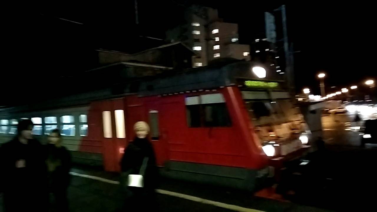 Сестрорецк, ЭД4М-0425 "Онега" отправляется на Белоостров