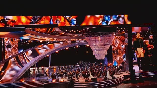 Война и мир, Зарядье, Москва 2030