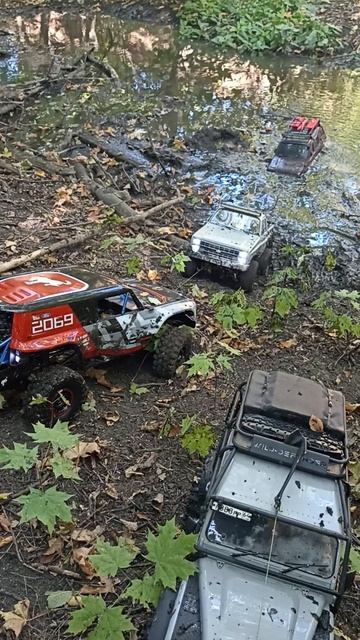 Тянем-тянем, а вытянуть не можем)) #rc #rccar #rccars #crawler #4x4rc #scale #rclife #rcmodel #fail