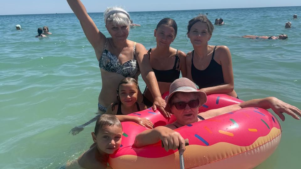 25.07. Сенсация❗Уехали в Алушту➡️Приехали из Евпатории Море зовет, волна поет, а мы такие загораем