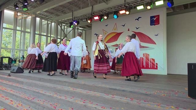 Выступление в городком парке