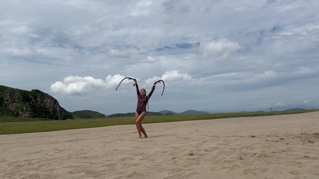 Лето! Море! Пляж! Фланкировка нагайками!