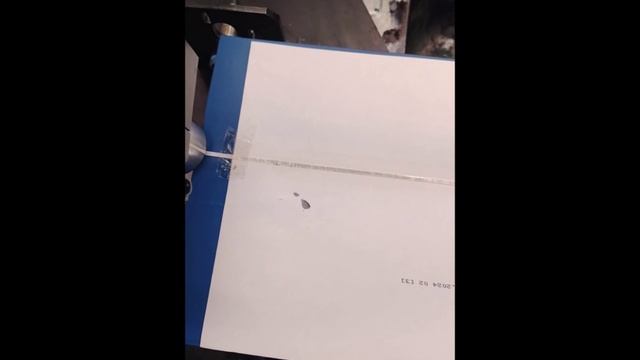 Микромаркировка, печать на нити шириной 3 мм, каплеструйный принтер EC-Jet 2000