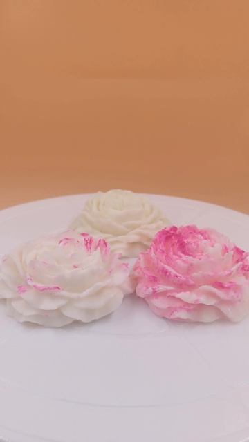 Свечи ручной работы пионы