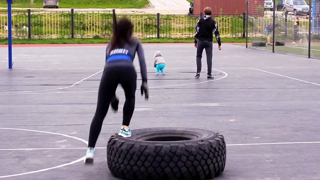 Тренировки на улице: бег, йога, кроссфит, фрисби, TRX ⚫ Таша Топорова