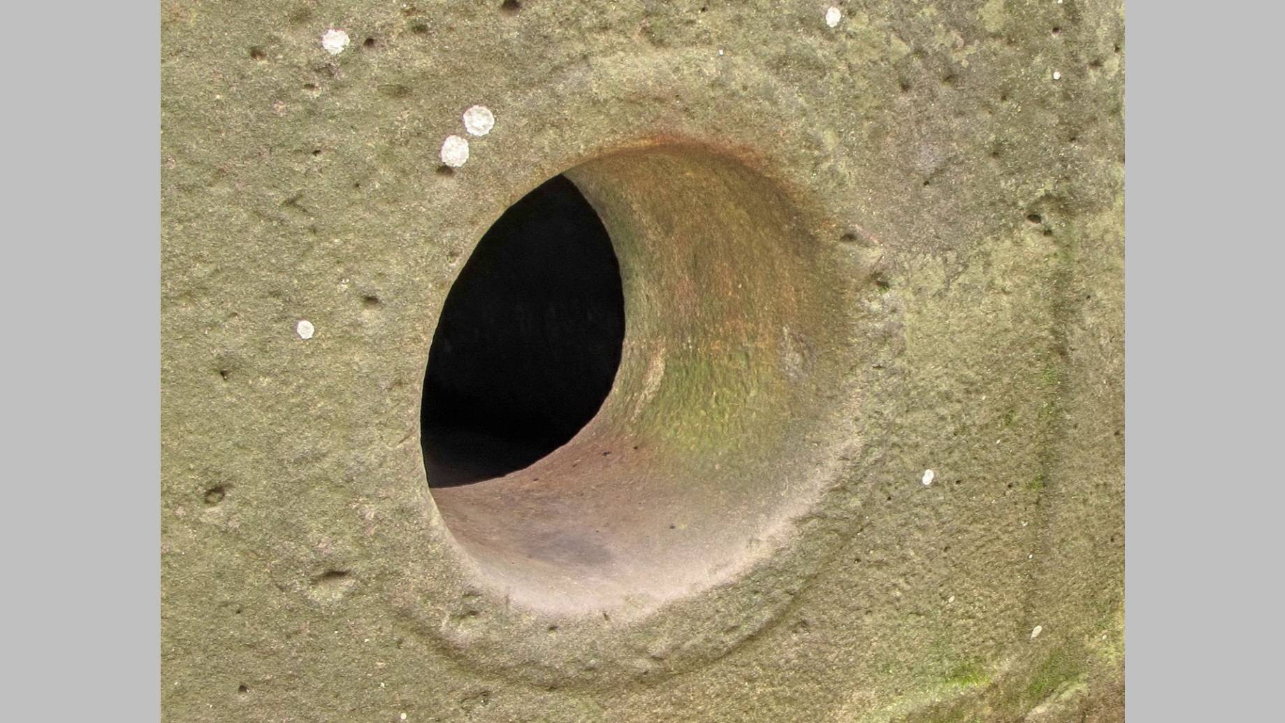 ДОЛЬМЕНОВЕДЕНИЕ 13 - второстепенные элементы - отверстия