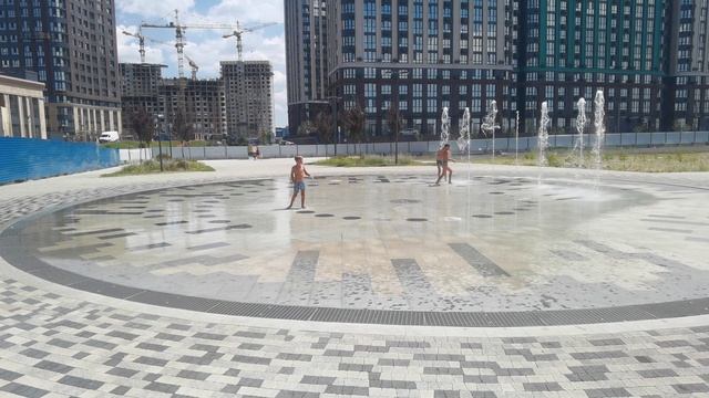 Наши путешествия. Большая прогулка с детьми на трюковую площадку в ЖК «Левобережный» Ростов-на-Дону