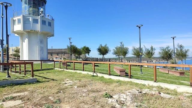 Карабурун] (тур. Karaburun — Чёрный мыс