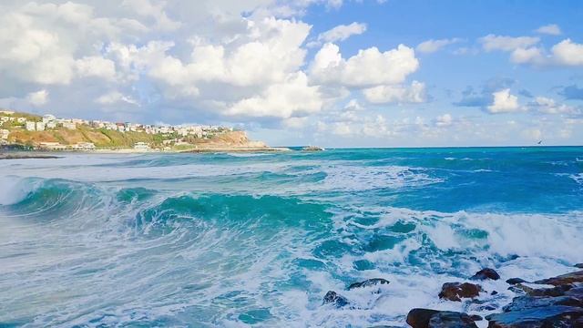 Карабурун. Шторм вторые сутки.