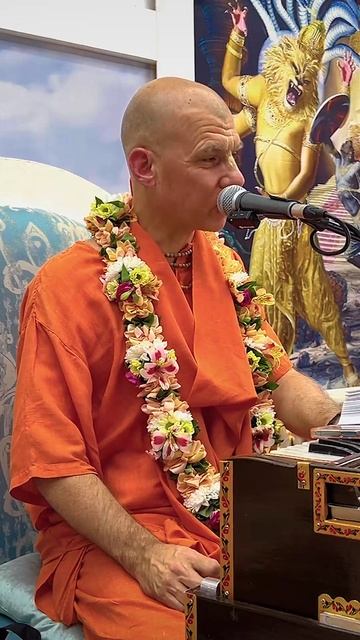 Поэзия Бхагавад-Гиты 3.35. «С изъяном долг исполнить свой…-».