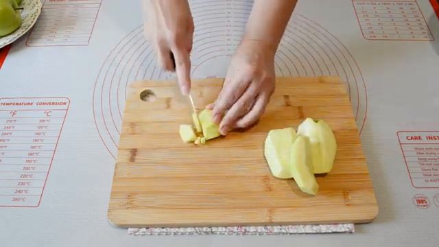 Любимая классика Королевская шарлотка с яблоками Танюшина кухня