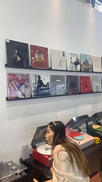 Рай для меломана!