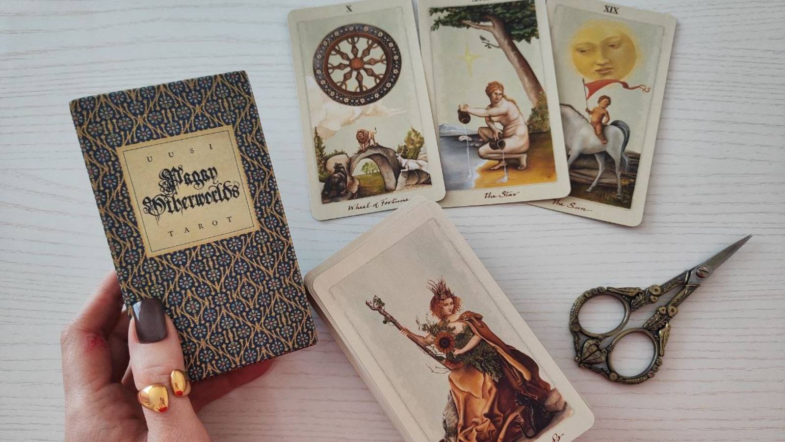 Таро Языческих Иномиров - распаковка, обзор